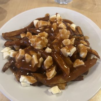 RESTAURANT POUTINEVILLE SAINT-ROCH - Updated January 2026 - 221 Photos ...