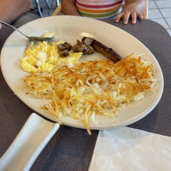 HAPPY DAYS FAMILY PANCAKE HOUSE - Updated July 2025 - 60 Photos & 35 ...