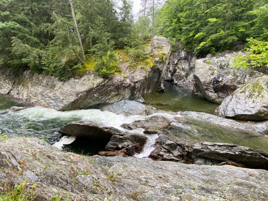 HUNTINGTON GORGE - Updated July 2025 - 13 Photos - Huntington, Vermont ...