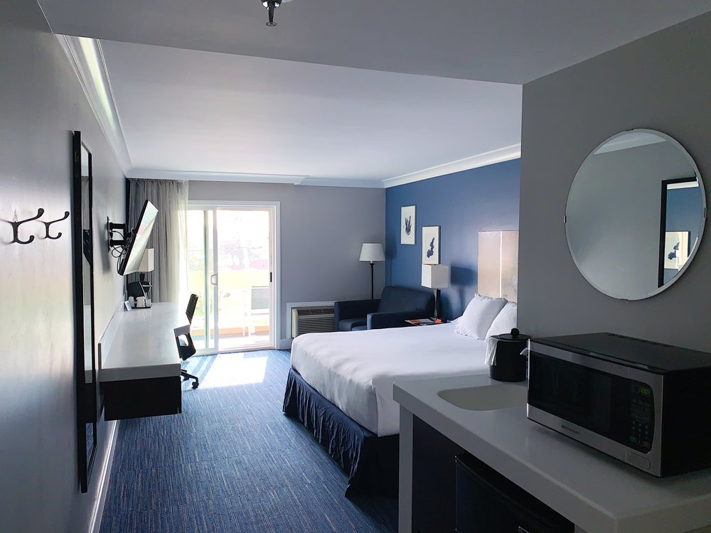 THE PACIFIC INN - Updated June 2024 - 265 Photos & 193 Reviews - 600 ...