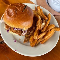 UPLAND BREWING - BLOOMINGTON - Updated November 2024 - 561 Photos & 678 ...