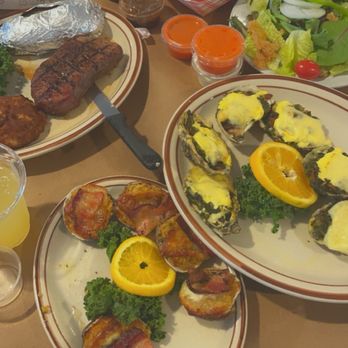 MIKE’S BAR & CRAB HOUSE - Updated August 2024 - 1184 Photos & 1148 ...