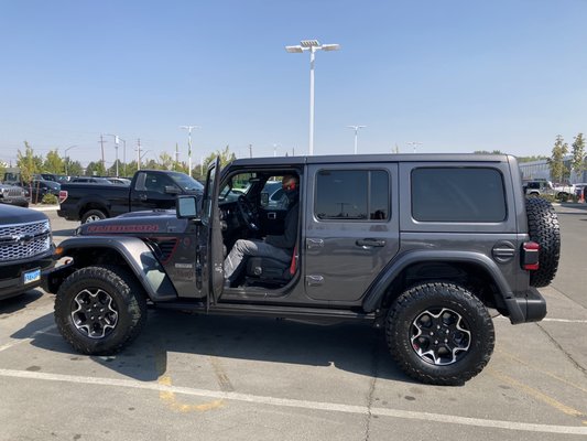 LITHIA CHRYSLER JEEP OF RENO - Updated September 2024 - 90 Photos & 301 ...