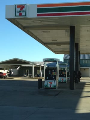 7-ELEVEN - Dallas, Texas - Gas Stations - Yelp