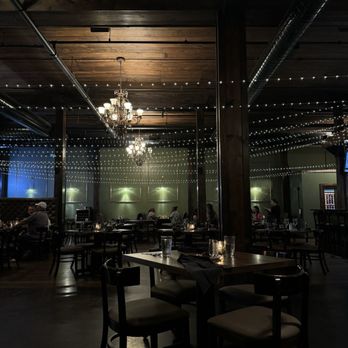 PIGNETTI’S WACO - Updated July 2025 - 150 Photos & 180 Reviews - 401 S ...