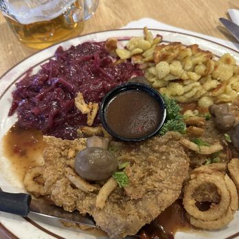 HELGA’S GERMAN RESTAURANT & DELI - 438 Photos & 469 Reviews - 14197 E ...