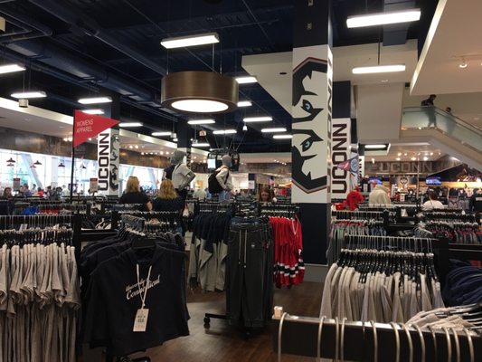 UCONN BOOKSTORE - Updated June 2026 - 14 Photos & 19 Reviews - 2075 ...
