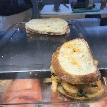 SEATTLE FISH GUYS - Updated June 2024 - 3032 Photos & 1253 Reviews ...