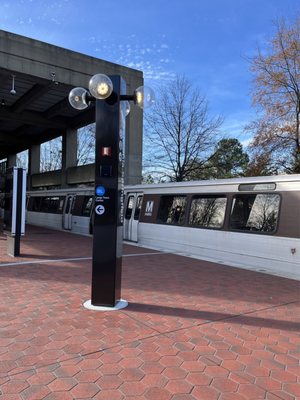FRANCONIA-SPRINGFIELD METRO STATION - Updated December 2025 - 54 Photos ...