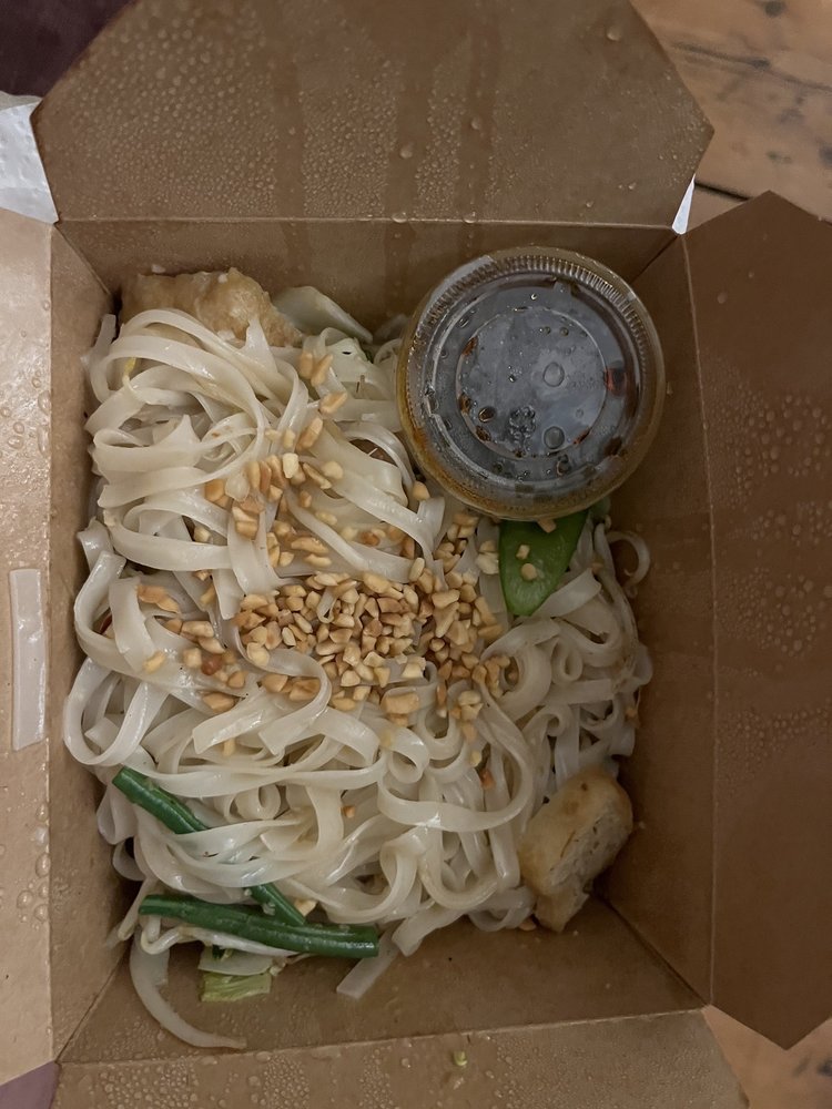 PHO - Updated December 2025 - 29 Photos & 49 Reviews - 12 Black Lion ...