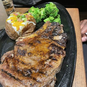 OUTBACK STEAKHOUSE - Updated December 2025 - 389 Photos & 313 Reviews ...