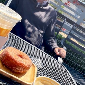 MEDIO CAFE - Updated June 2025 - 94 Photos & 40 Reviews - 680 Spring St ...