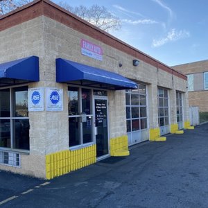 BIONIC AUTO PARTS & SALES - Updated July 2025 - 32 Reviews - 4655 W ...