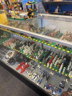 BRICKS & MINIFIGS - SAN ANTONIO - 12 Photos & 14 Reviews - 5347 W Loop ...