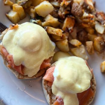 MASSAPEQUA DINER - Updated May 2024 - 258 Photos & 401 Reviews - 4420 ...