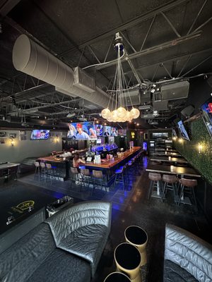 FL’S BAR & LOUNGE - Updated January 2026 - 39 Photos & 38 Reviews ...