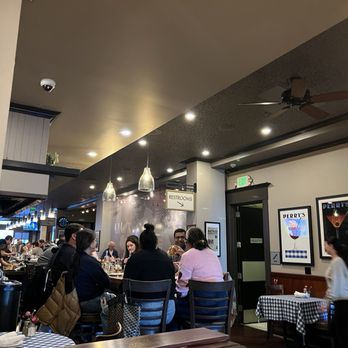 PERRY’S - EMBARCADERO - Updated August 2024 - 954 Photos & 967 Reviews ...