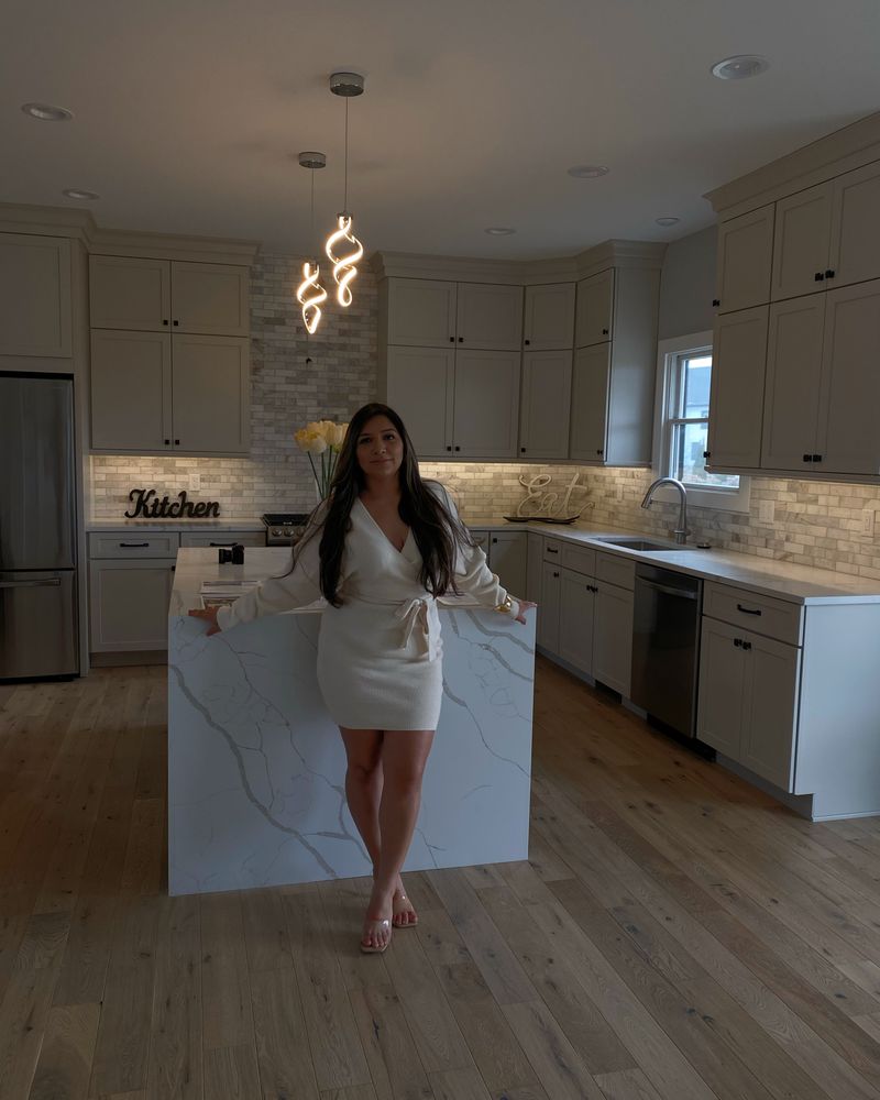 YESENIA FLORES - ABSOULTE REALTY SOLUTIONS - Updated August 2025 ...