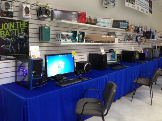 COMPUTER HEAVEN - Updated December 2025 - 24 Reviews - 577 Oak Villa ...