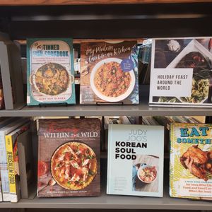 SEATTLE PUBLIC LIBRARY - QUEEN ANNE BRANCH - 14 Photos & 18 Reviews ...