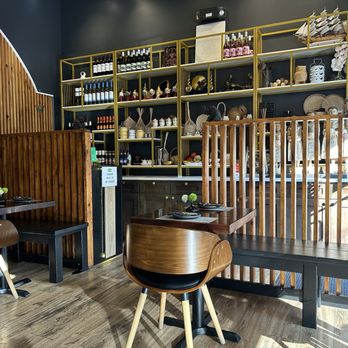 THAI TABLE - Updated December 2024 - 123 Photos & 55 Reviews - 5221 ...