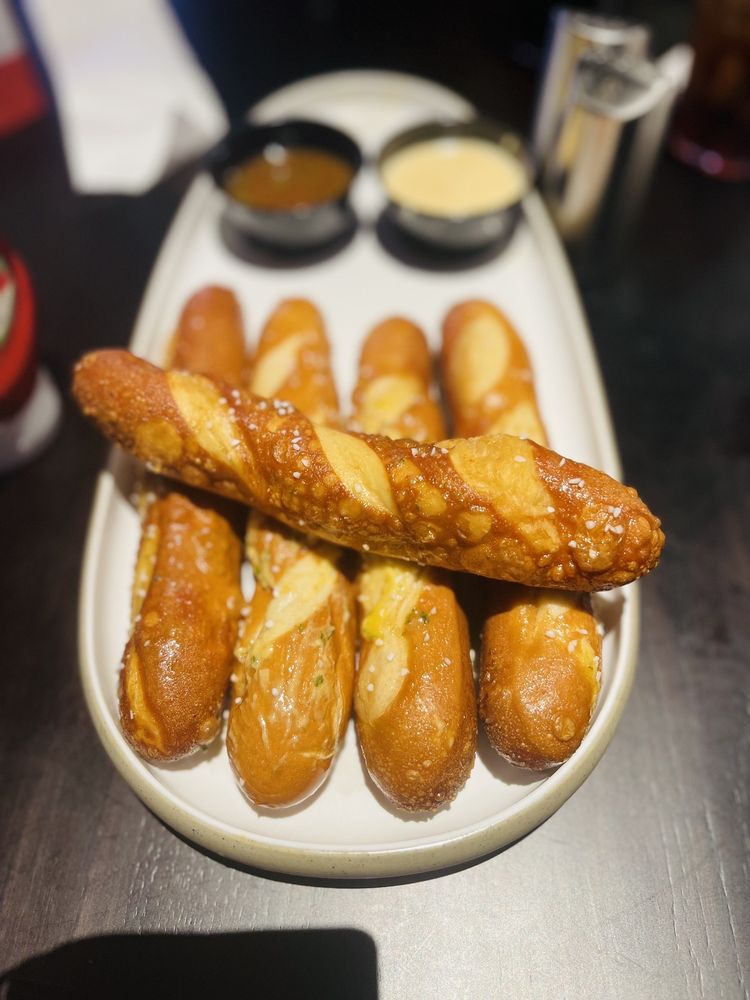 DAVE & BUSTER’S - HENDERSON - Updated May 2024 - 161 Photos & 38 ...