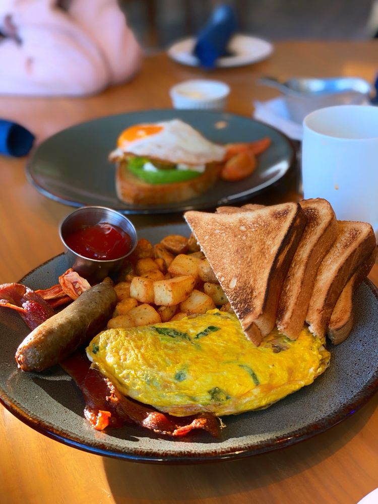 OCEANS 999 - Updated April 2025 - 205 Photos & 38 Reviews - 999 Canada ...