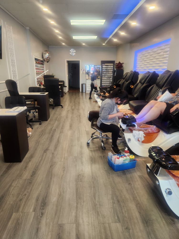 LUXURY NAILS - Updated March 2025 - 30 Photos & 50 Reviews - 4635 E ...