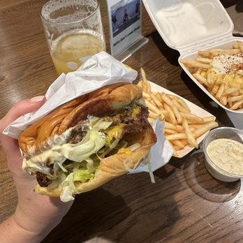 GOON BURGER - Updated October 2025 - 37 Photos & 22 Reviews - 1703 Main ...