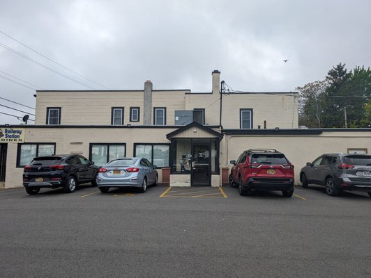 RAILWAY STATION DINER - Updated October 2025 - 73 Photos & 61 Reviews ...