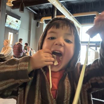 BIRDEEZ - Updated September 2025 - 254 Photos & 85 Reviews - 151 N ...