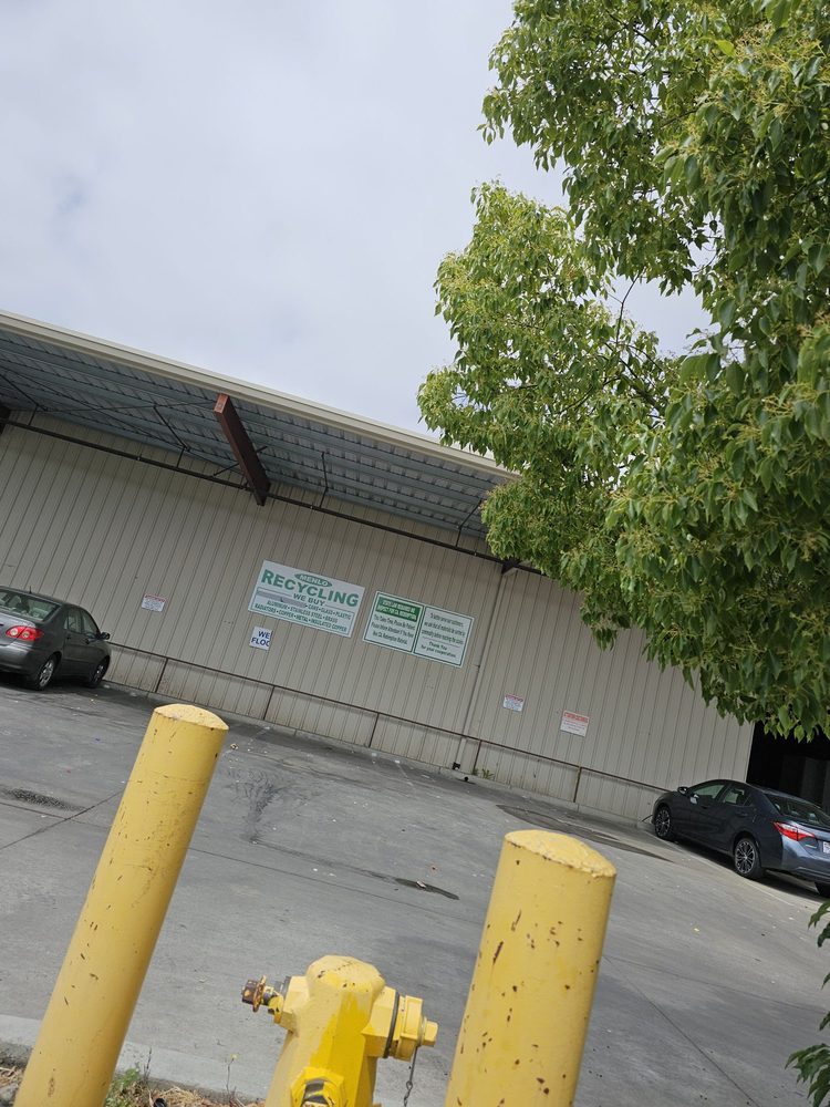 MENLO RECYCLING - Updated December 2025 - 29 Reviews - 445 Menlo Ave ...