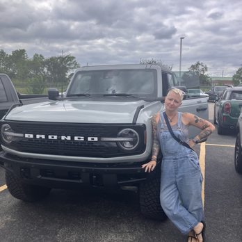 FRIENDLY FORD - Updated December 2025 - 37 Photos & 131 Reviews - 2425 ...