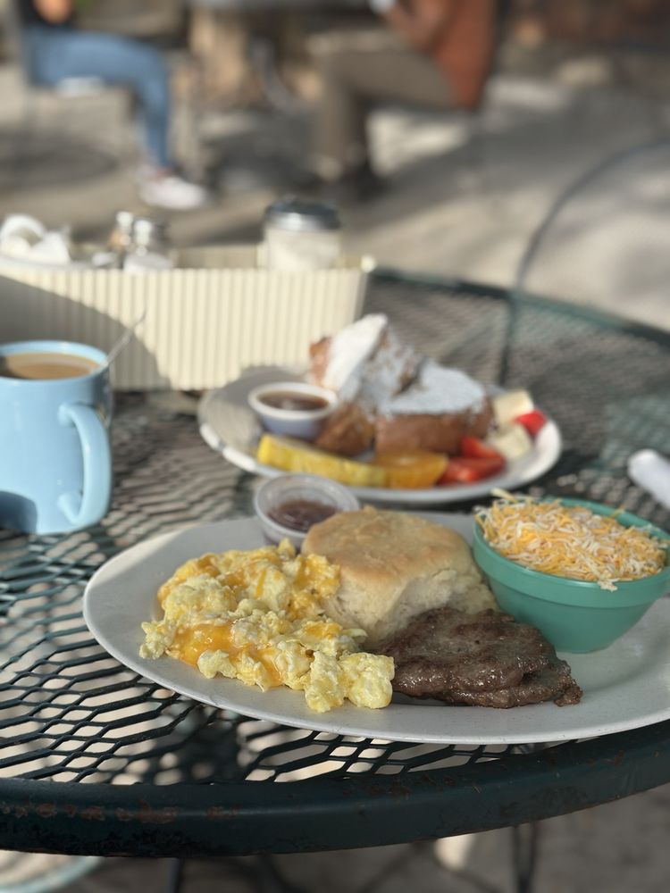 PASTRIES A GO GO - Updated December 2025 - 86 Photos & 227 Reviews ...