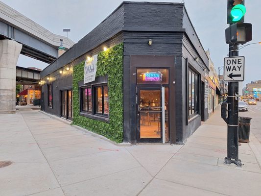 NEVA HANGRY - Updated December 2025 - 41 Photos & 22 Reviews - 3404 N ...