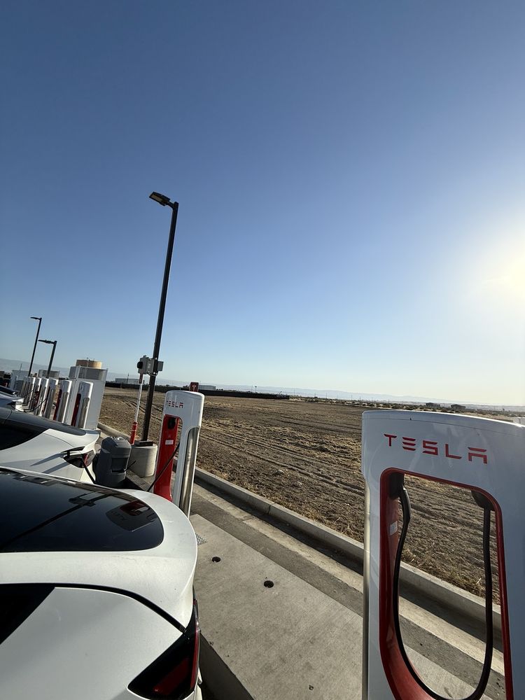 SHELL - Updated December 2025 - 10 Reviews - 9741 S Enos Ln ...