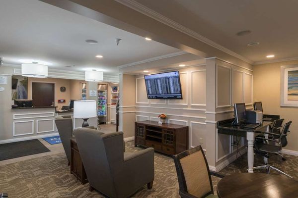 BAYMONT BY WYNDHAM DETROIT AIRPORT/ROMULUS - Updated October 2025 - 106 ...