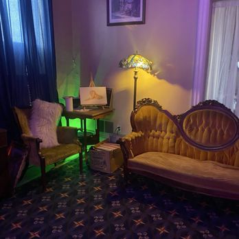 SHAKERS CIGAR BAR - Updated June 2025 - 242 Photos & 259 Reviews - 422 ...