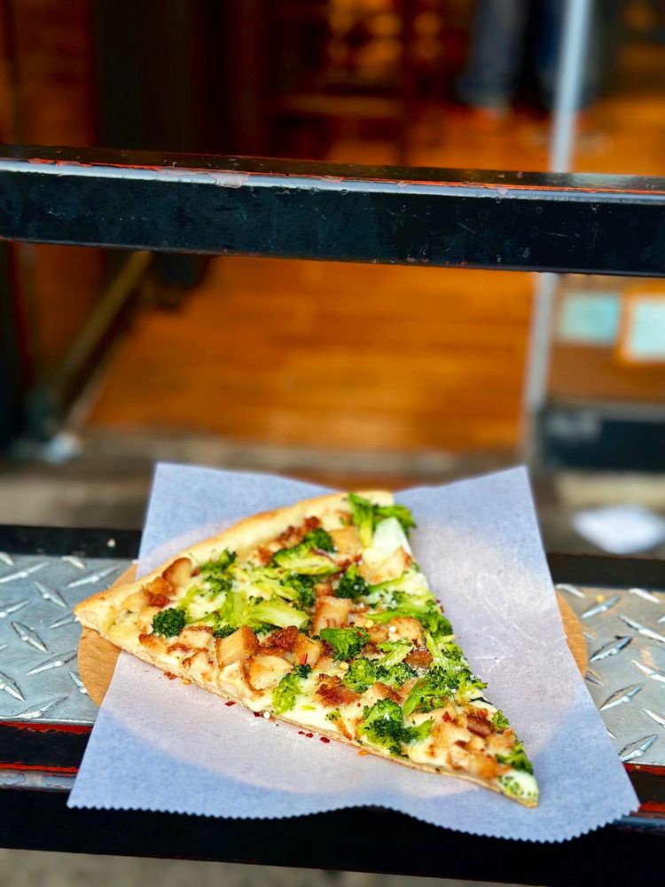 HIGHLINE PIZZERIA - Updated October 2025 - 166 Photos & 217 Reviews ...