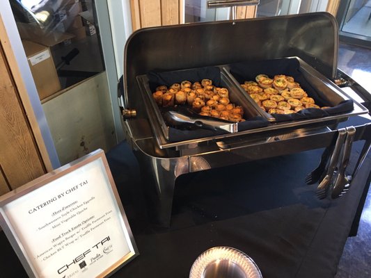 CHEF TAI’S MOBILE BISTRO - 30 Photos & 70 Reviews - 830 University Dr E ...