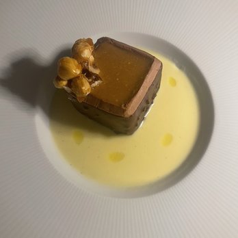 SOFIA - Updated December 2025 - 202 Photos & 92 Reviews - 99 Yorkville ...