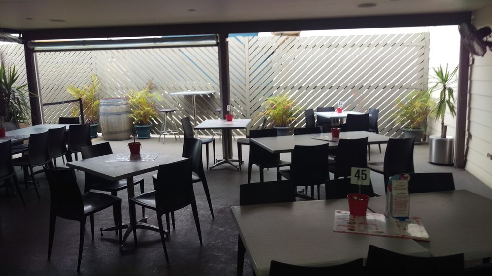 AMBASSADOR OF REDCLIFFE - Updated January 2026 - 13 Photos - 41 ...