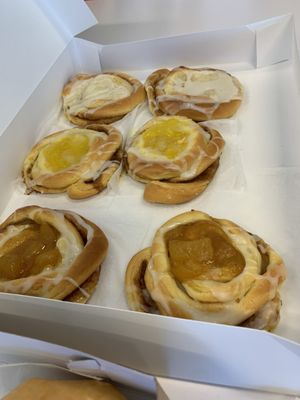 WILLIAMS BAKERY - Updated December 2025 - 18 Photos & 42 Reviews - 8084 ...