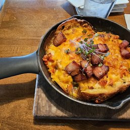 THE RED YETI - Updated December 2025 - 748 Photos & 607 Reviews - 256 ...