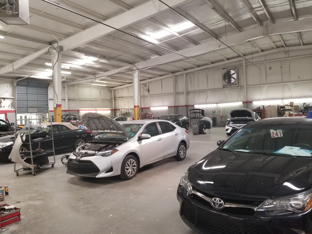 TOYOTA SOUTH ATLANTA COLLISION CENTER - 11 Photos - 257 Forest Pkwy ...