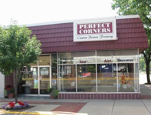 PERFECT CORNERS CUSTOM PICTURE FRAMING - Updated September 2025 - 17 ...