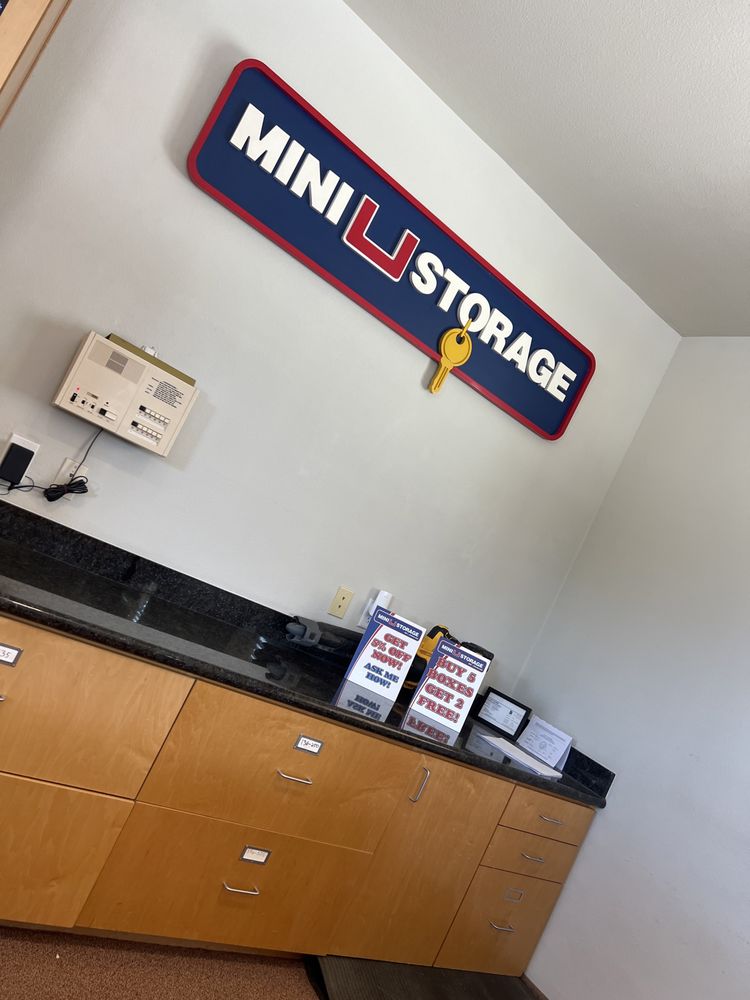MINI U STORAGE - Updated October 2025 - 22 Reviews - 300 S Lexington Dr ...