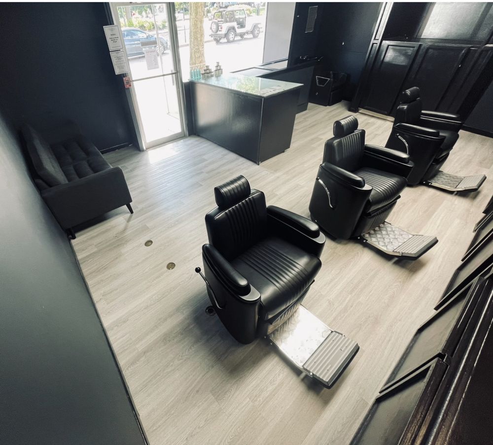 AARON’S RIDGEWOOD - Updated April 2026 - 10 Van Neste Square, Ridgewood ...