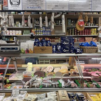 MOLINARI DELICATESSEN - Updated January 2025 - 1410 Photos & 1473 ...