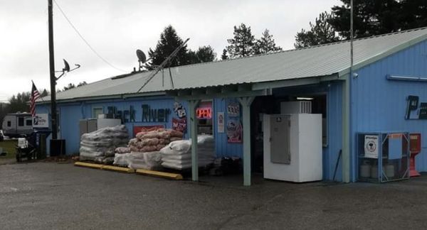 BLACK RIVER PARTY STORE - Updated December 2025 - 9720 M68-33, Onaway ...